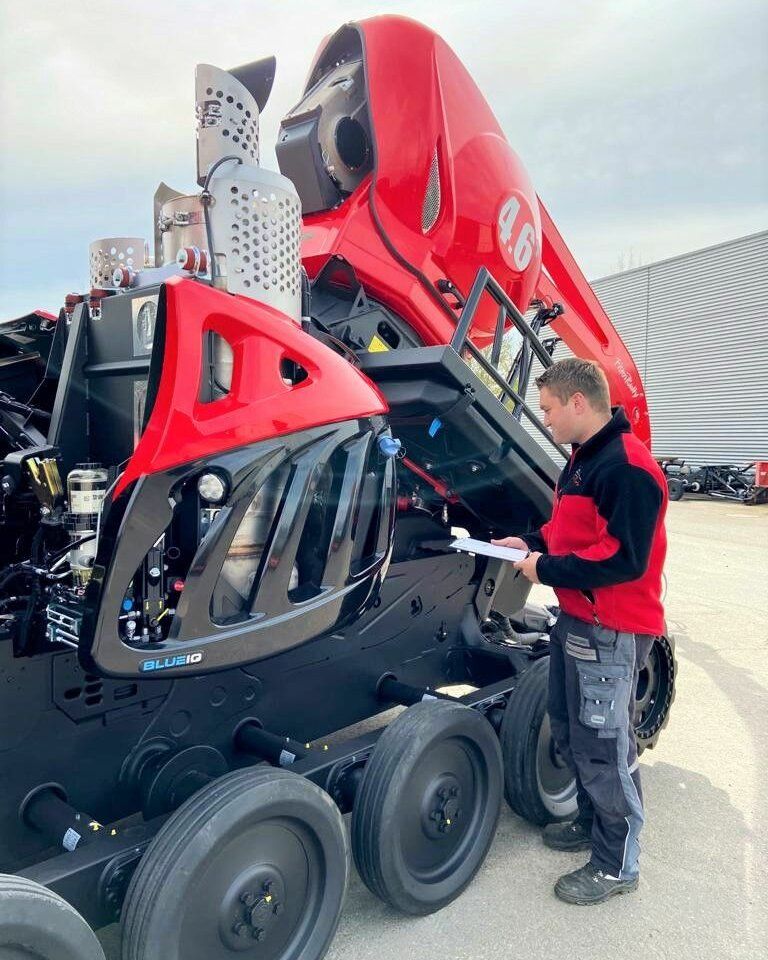 Service tip - Home - PistenBully